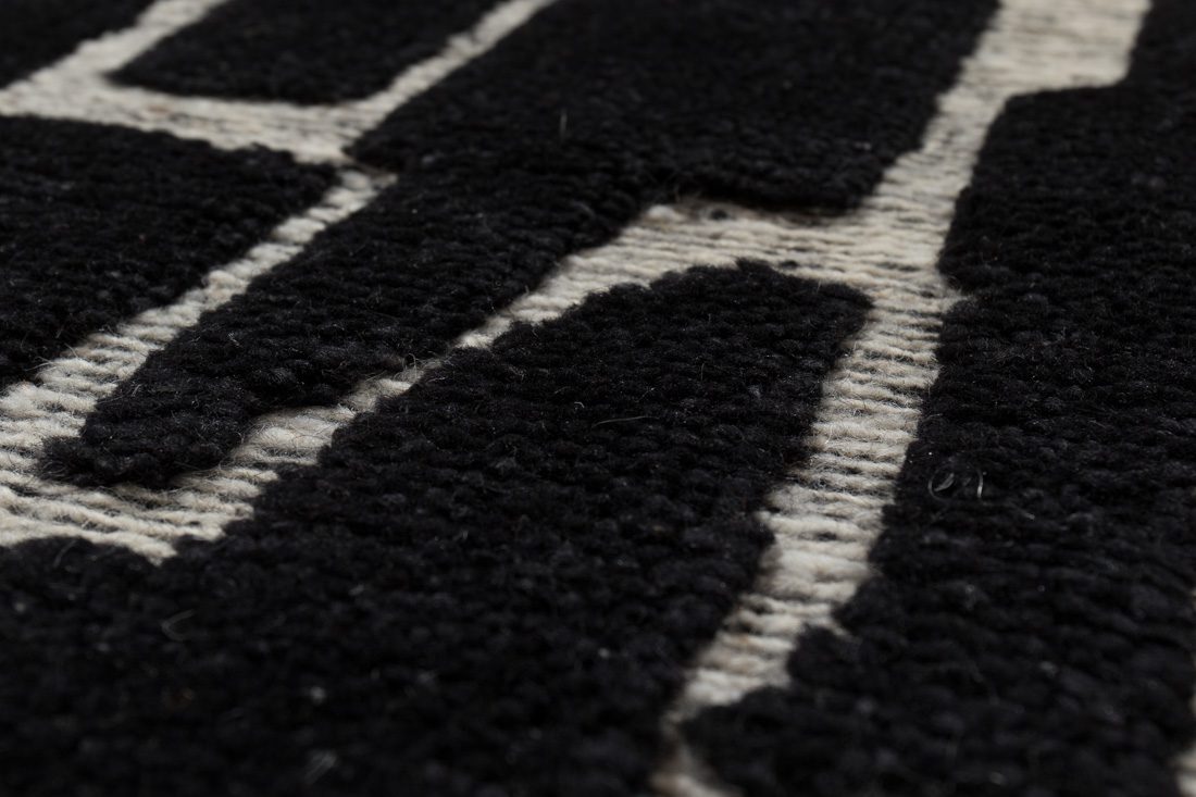 Moroccan Deco Ivory/Black Mix Soumak Knotted Undyed Wool Rug - Kebabian ...